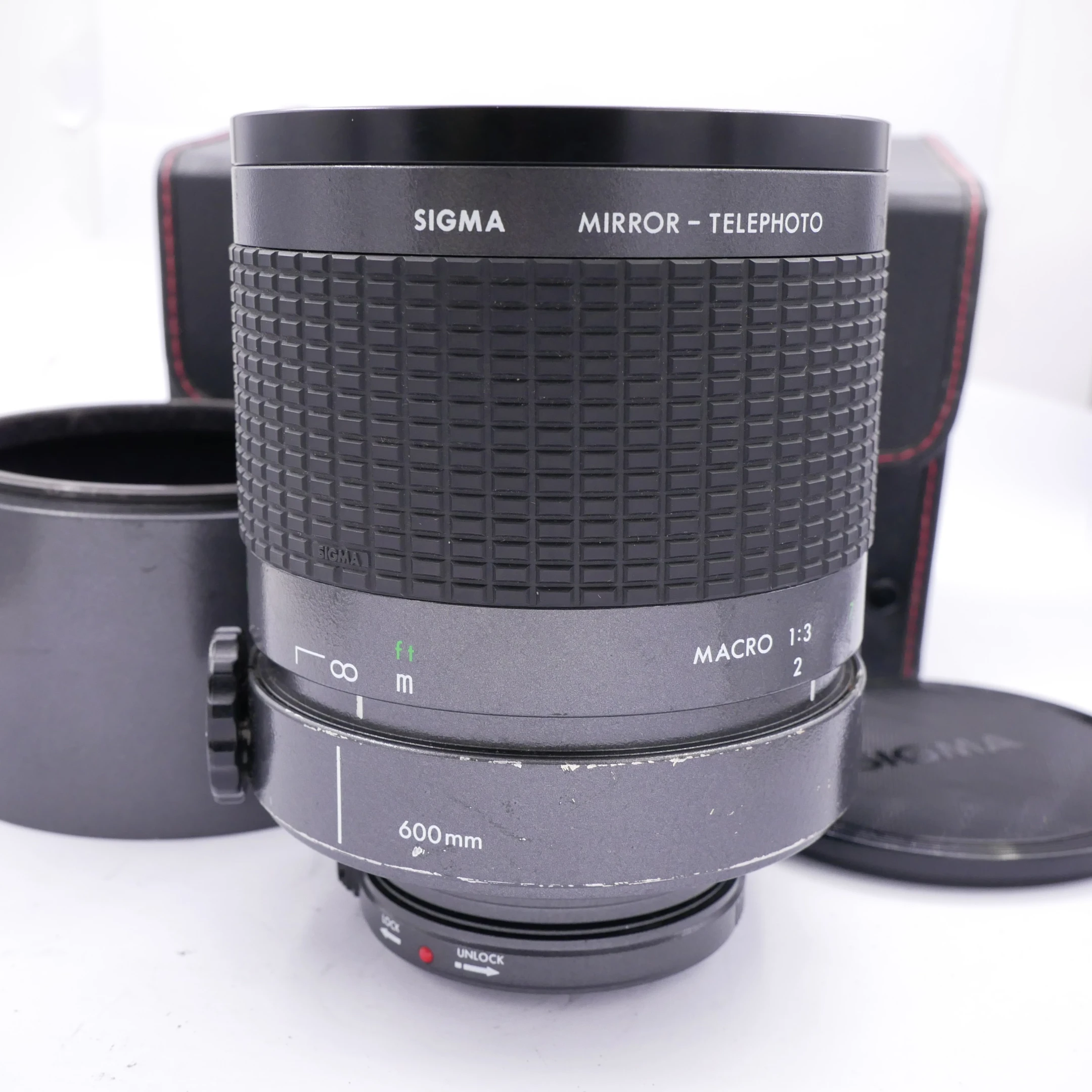 Sigma 600mm F8 Mirror Macro Lens for Canon FD-Mount